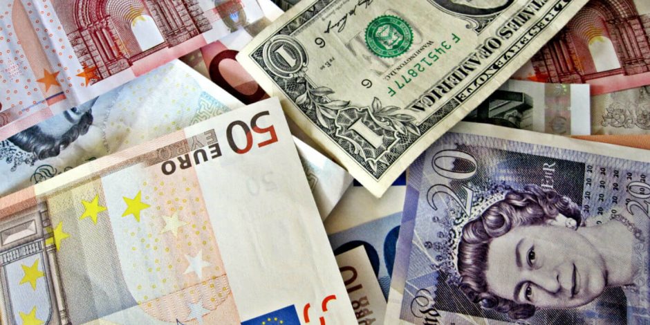 أسعار العملات العربية والأجنبية اليوم الأحد 19 ديسمبر 2021